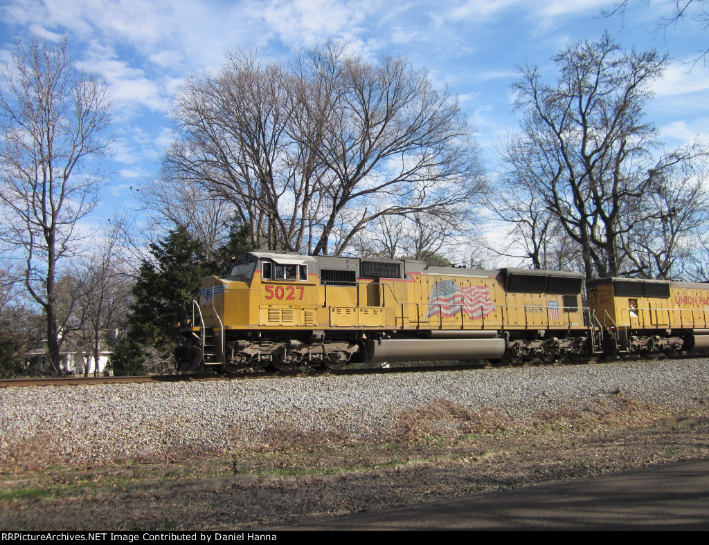 UP 5027 leads westbound intermodal through Germantown